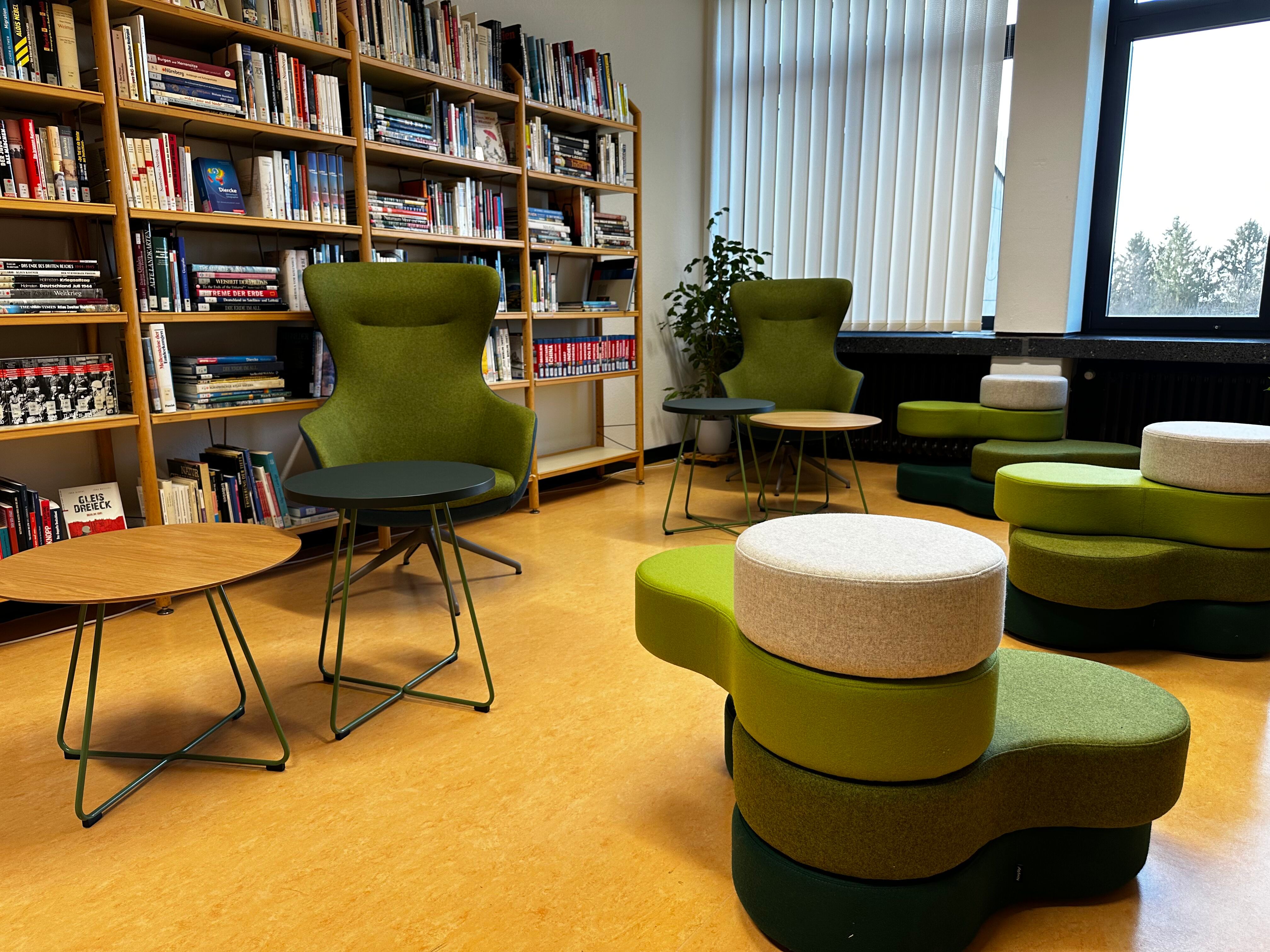 Bibliothek | CJT-Gymnasium